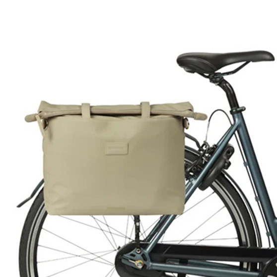 Sacoche de vélo arrière Basil Manhattan 12L - Cyclable.com